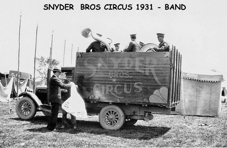 CIRCUS PHOTO ARCHIVES: SNYDER BROS CIRCUS 1931 FROM BUCKLES BLOG ...