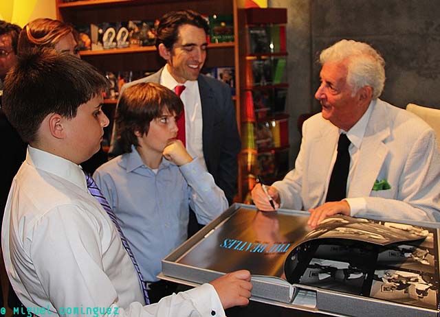 NYC Culture/Style: THE BEATLES ON THE ROAD 1964-1966 by Harry Benson ...