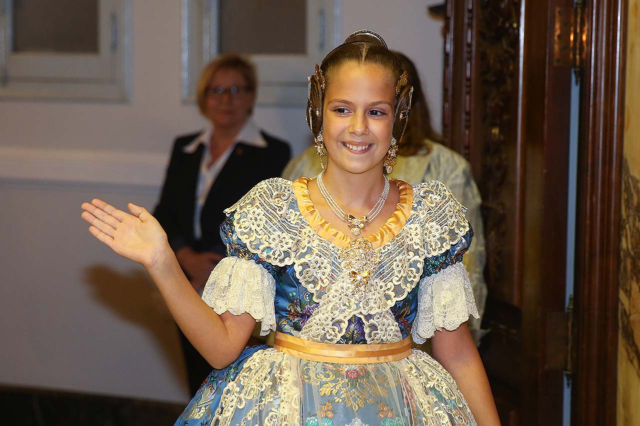 Yo también disfruto viendo trajes de fallera: CLARA MARIA PAREJO PÉREZ ...
