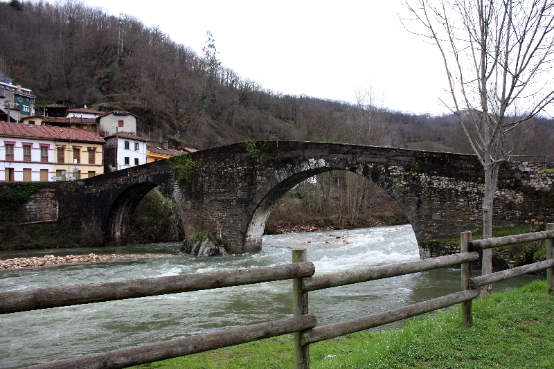 VIVIR EL AIRE LIBRE: RUTA DEL VALLE DEL RÍO VILLORIA