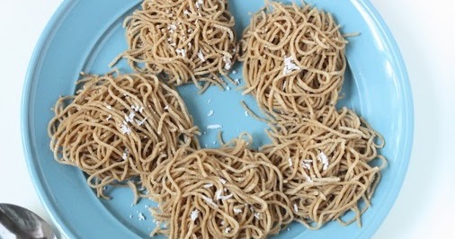 Sandhiya's Cookbook: Gothumai Idiyappam | Wheat Flour Idiyappam ...