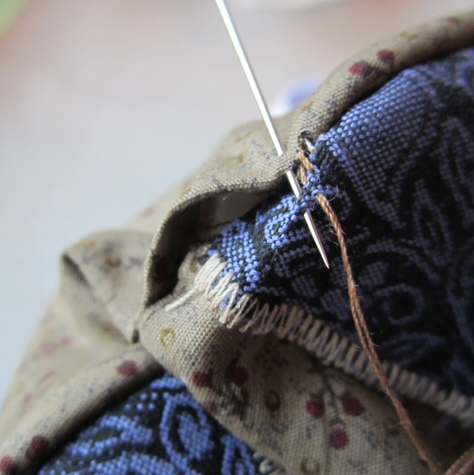 handmaidbyhelenhedding