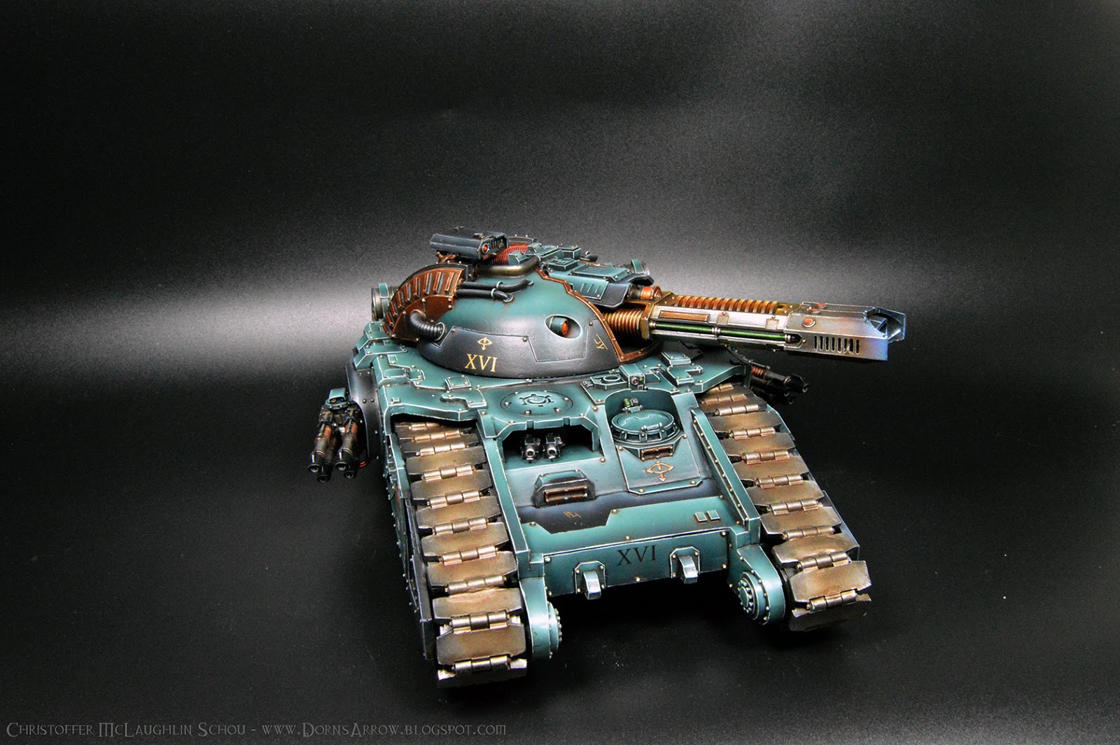 Dorn's Arrow: Glaive Super-heavy Special Weapons Tank - Sons of Horus