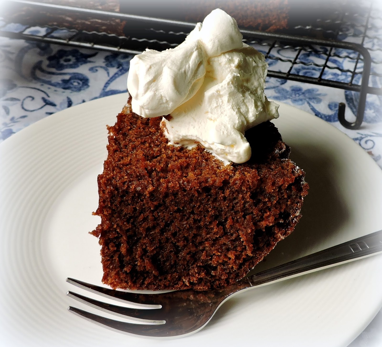 Blue Ribbon Gingerbread | The English Kitchen