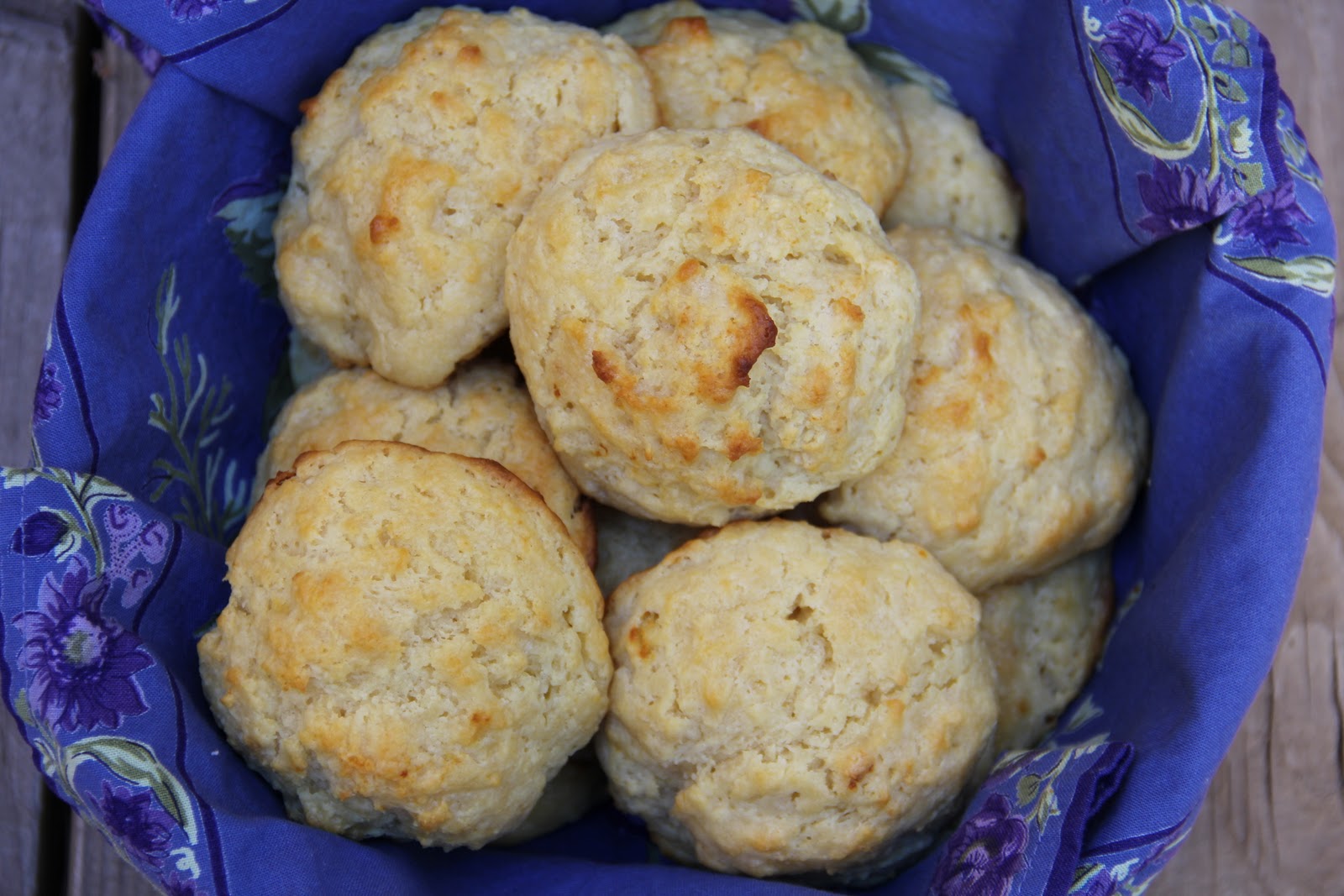 handmade&homemade: Simple Drop Biscuits