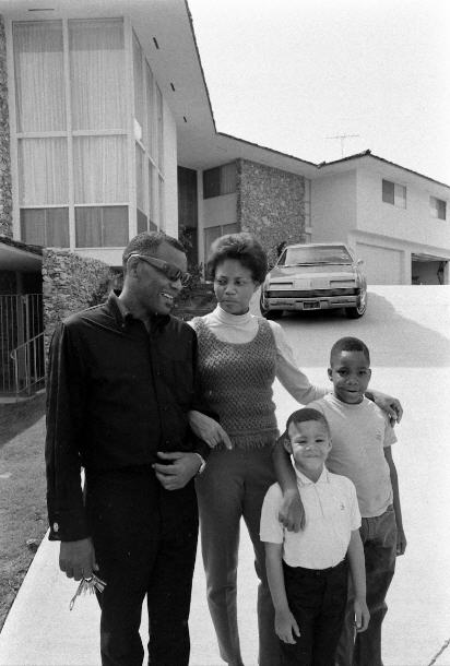 Ray Charles Video Museum: Ray Charles Is In Town - Chronology 1966