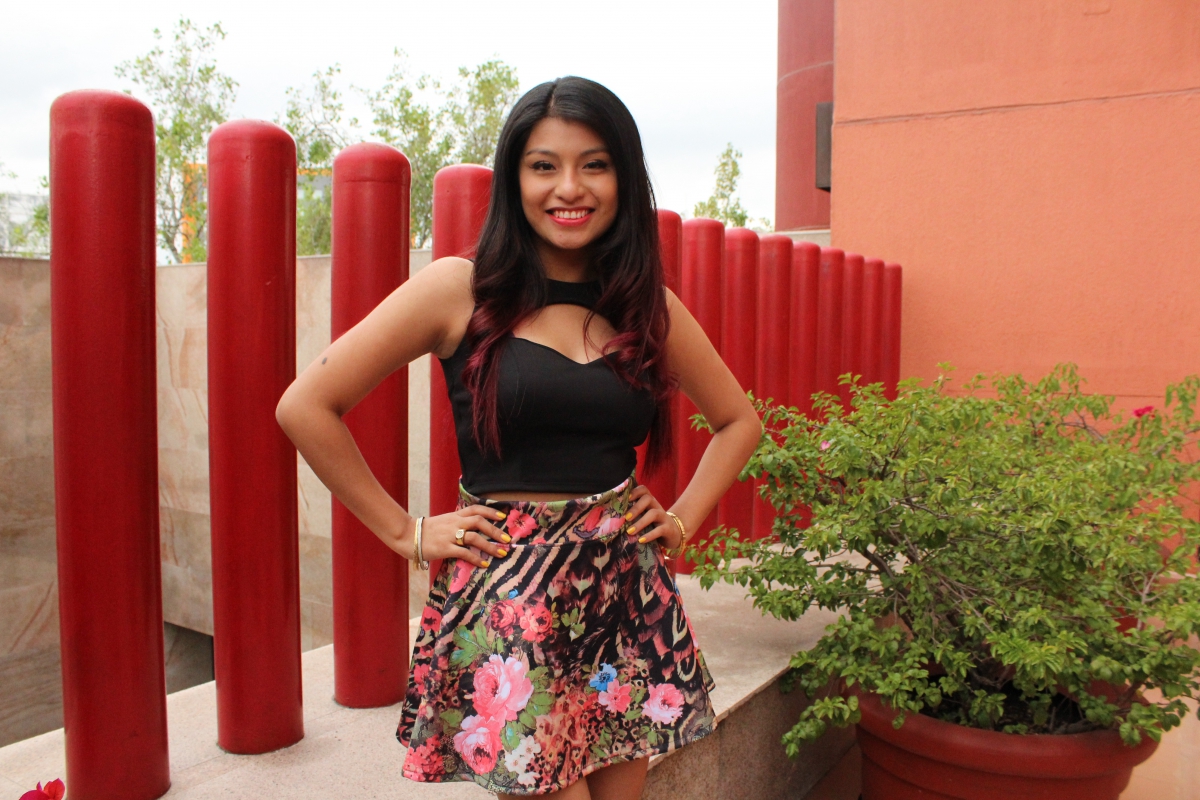 Muestrario Musical (Al aire libre): Wendy Sulca (Peru)