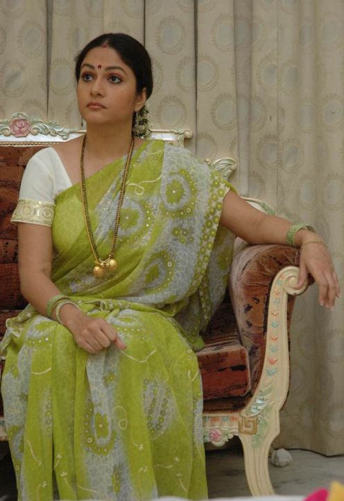 Gracy Singh In Green Saree