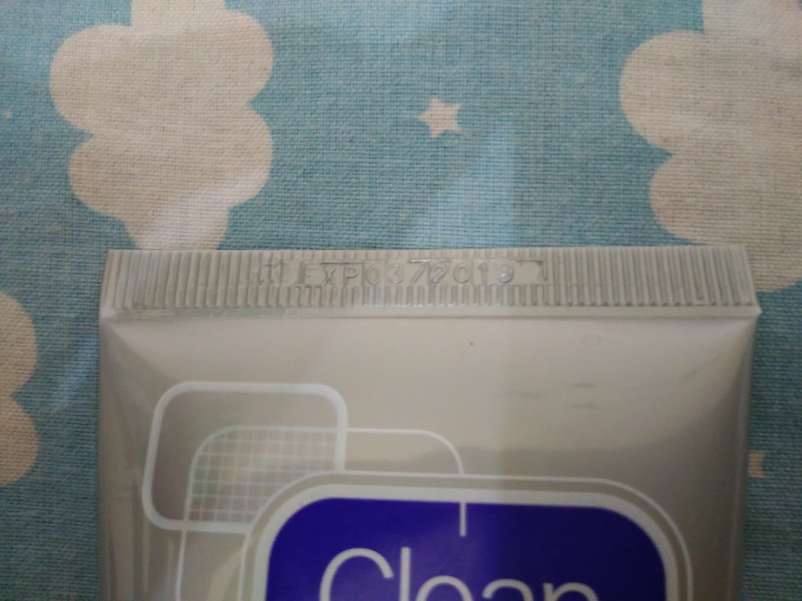 MY ACNE STORY with Clean n Clear 'acne marks cleanser'