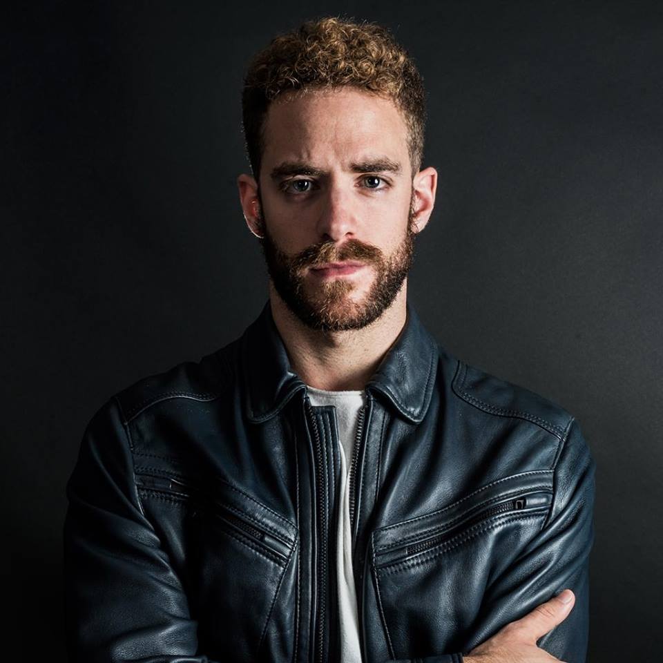 El rincón de Serchtiki: Iñigo estrena el videoclip de su single “Hoy es ...