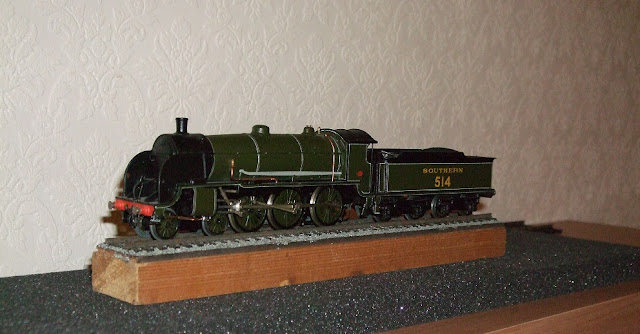 DAISY SAYS MOOO!: OO GAUGE DJH KIT CLASS S15 [4-6-0] WITH URIE TENDER