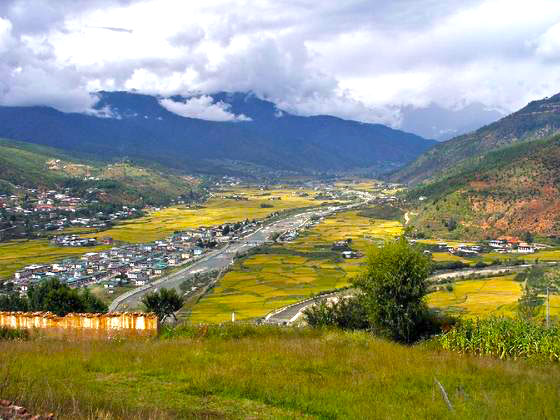 World's Attractions: Paro Valley - A Beautiful Valley