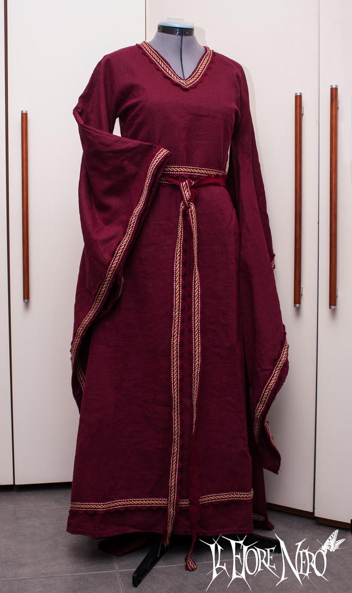 My Bliaut inspired dress (XII-XIII century)