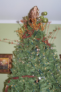 It's the Little Things: How to Layer a Christmas Tree