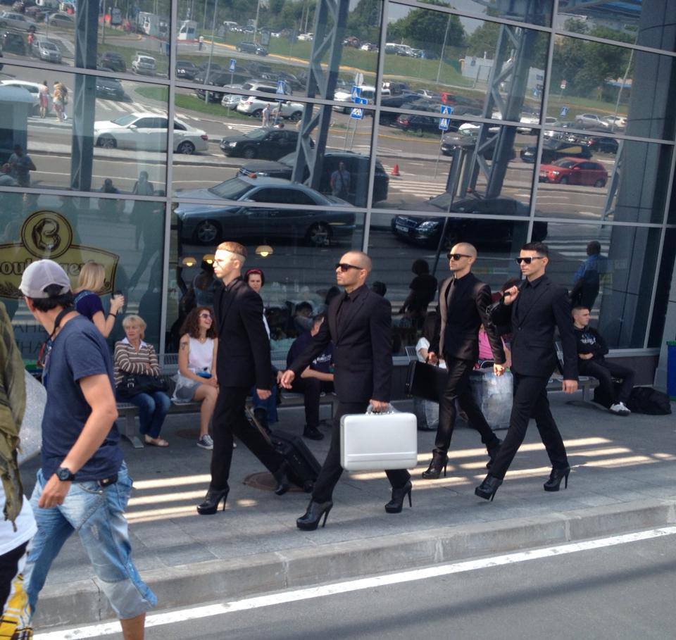 CONTRANATURA: VEAN UN ADELANTO DEL NUEVO VIDEO DE KAZAKY "TOUCH ME"