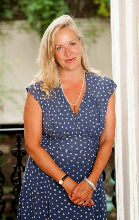 Chick Lit Central: Isabel Wolff's "freaky" Friday...plus a book giveaway