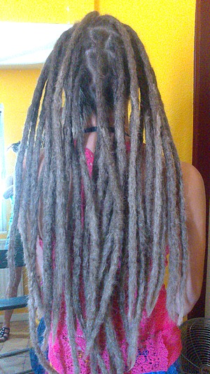 RASTAS EN MADRID: Rastas con extensiones en toda la cabeza