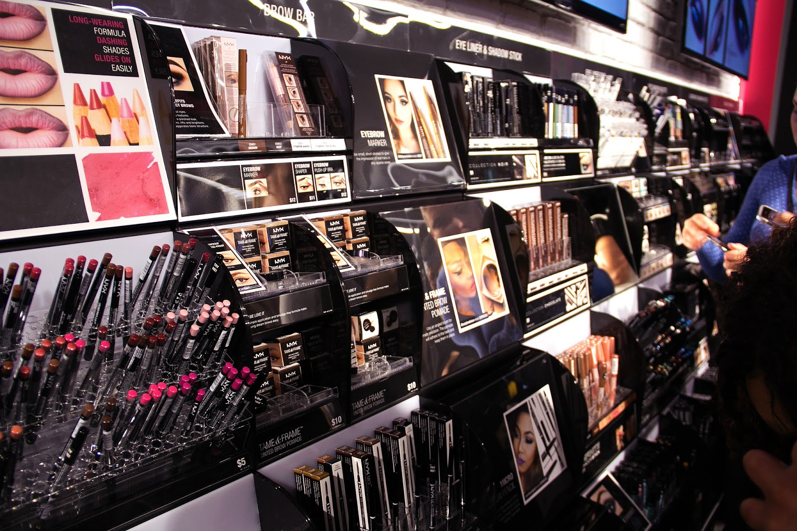 NYX Cosmetics VIP pre-shopping event | Carolina Pinglo