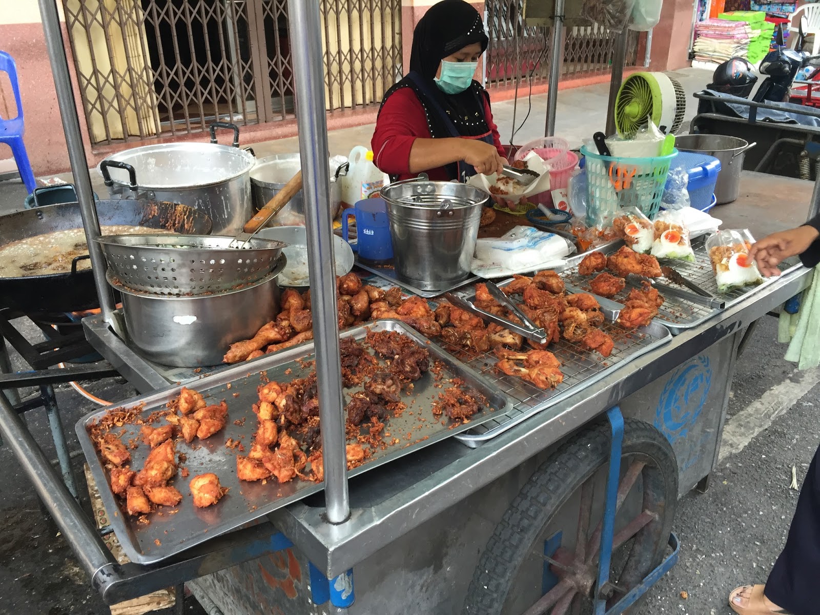 Observe the world: Thailand hatyai, Santisuk Market, Kim Yong Market ...