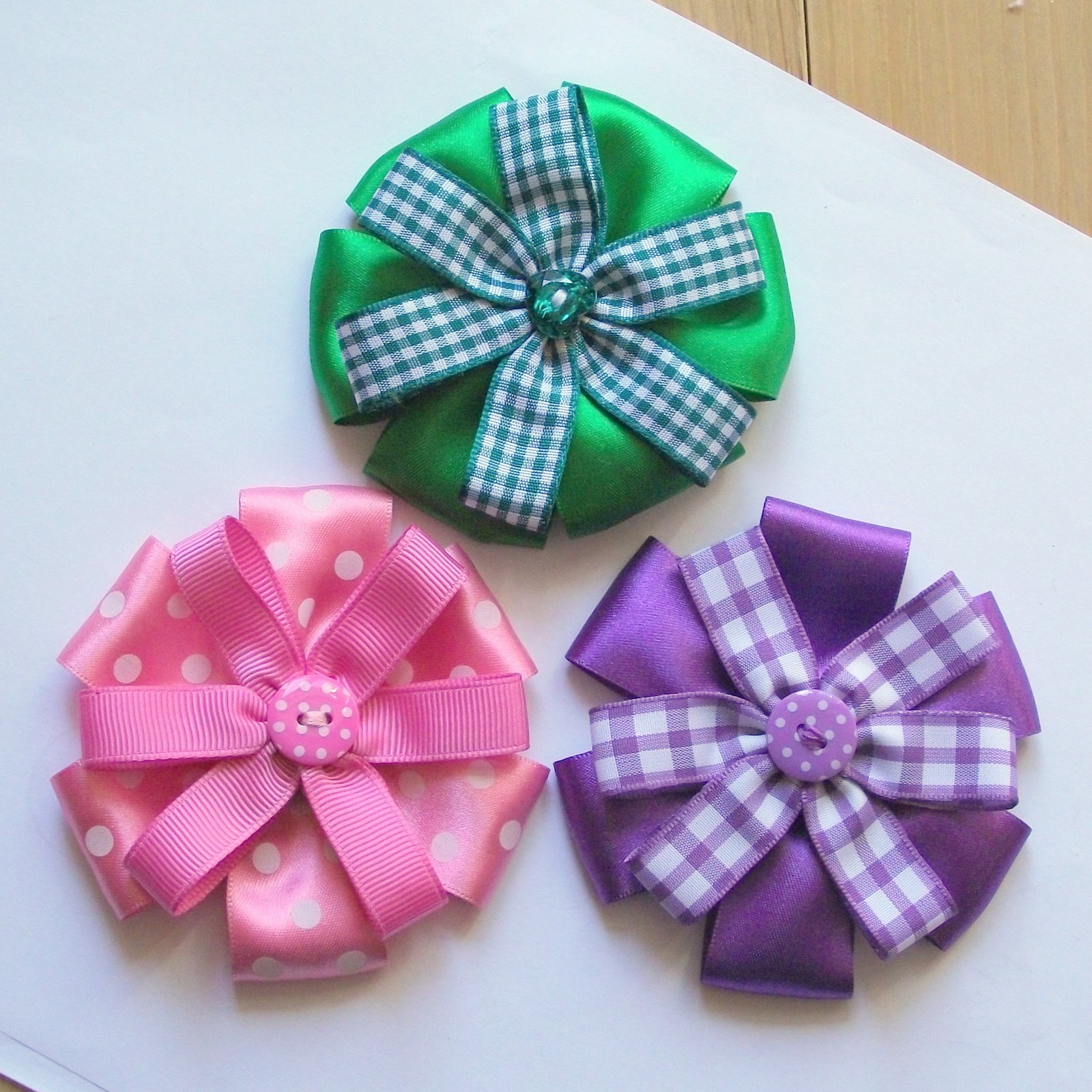 Jade Boylan: ribbon rosettes and Pepe Lapin ♥