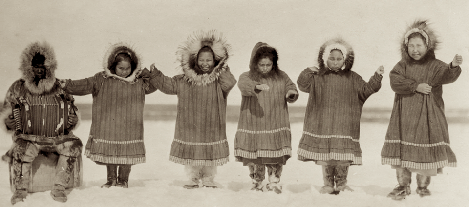 Inuit girls