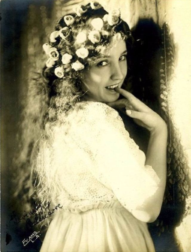 43 Beautiful Vintage Photographs of Bessie Love in the 1920s ~ vintage ...