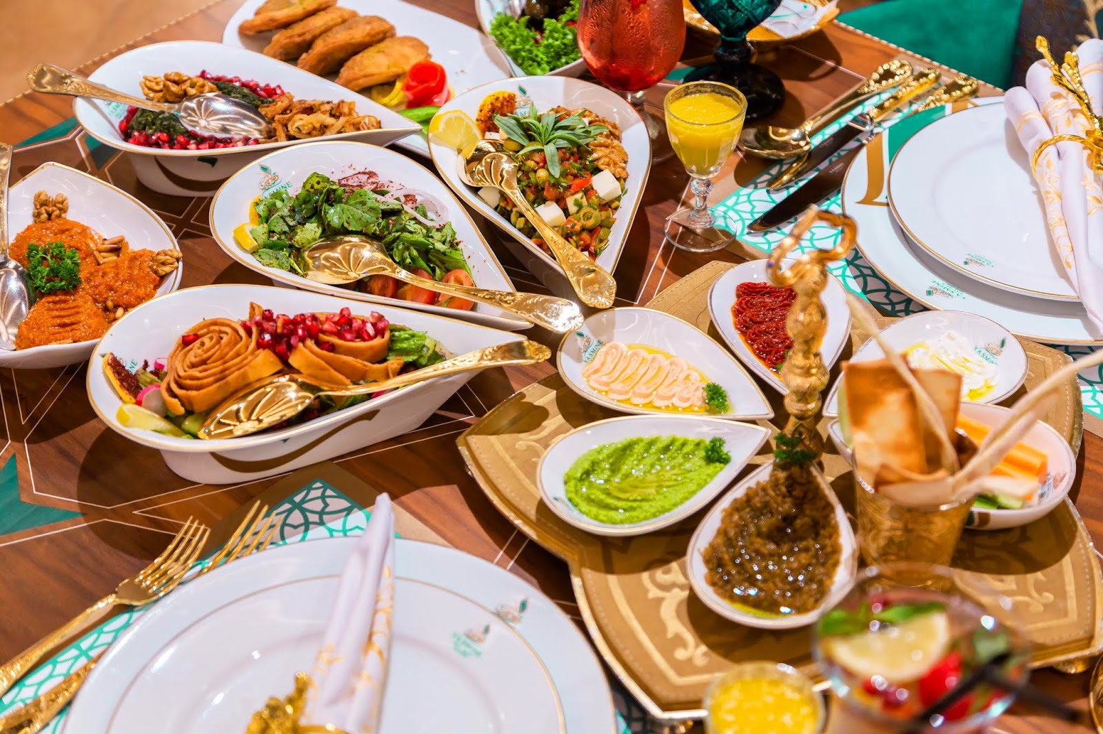 The Pearl Qatar, Yasmine Palace Qatar, Arabic Cousin, Arabic Sweets ...