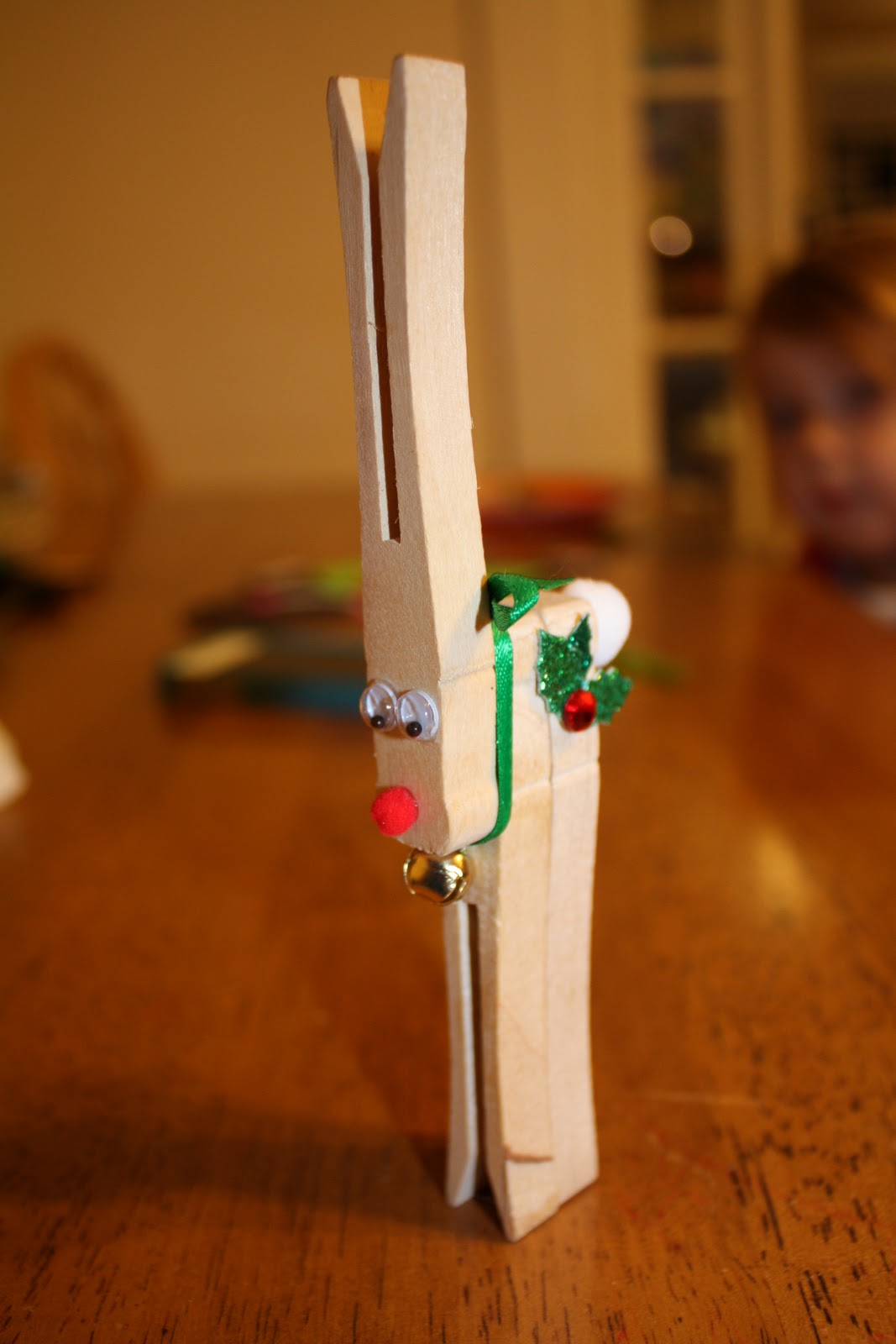 Boston Baby Mama: Get Crafty: Clothespin Reindeer Ornaments
