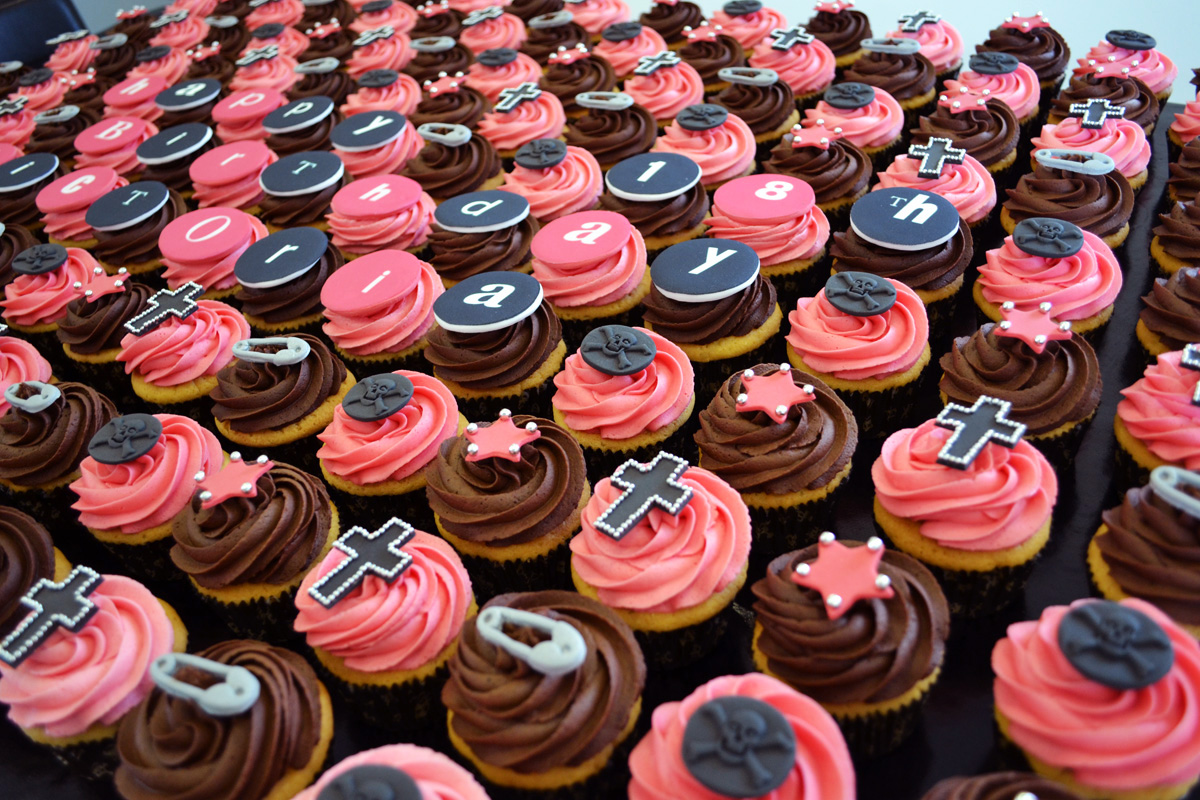 Little Paper Cakes: April 2012
