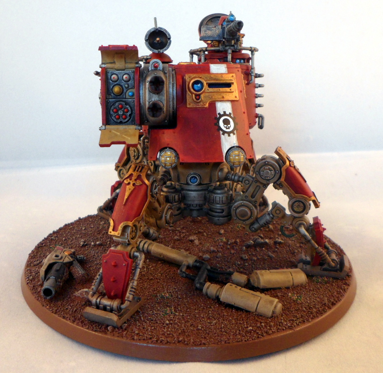 WeeMen: Adeptus Mechanicus Skitarii Onager Dunecrawler w/ Icarus Array