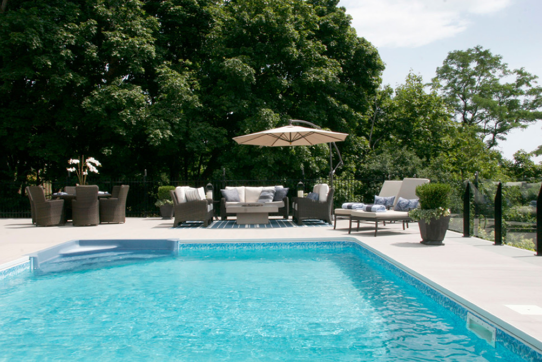 home tour: lake view residence — bright and beautiful