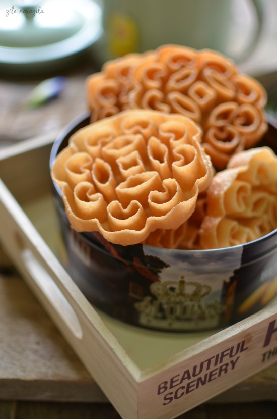 Seribu Satu Macam Sajian: Acuan kuih-muih Tradisional