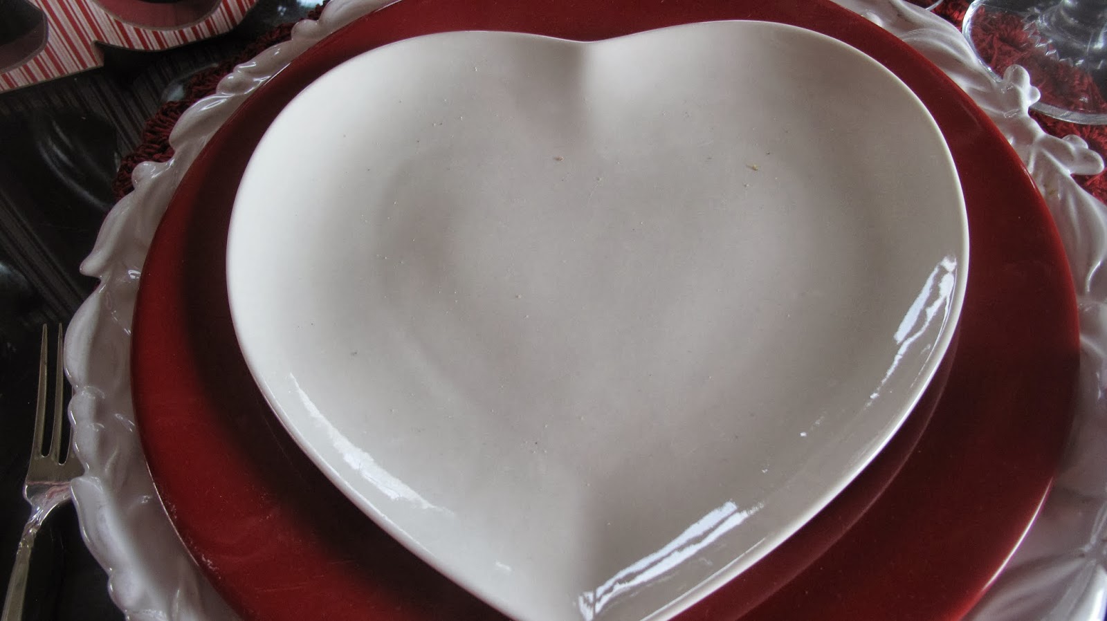 Red Couch Recipes: Valentine Love Table