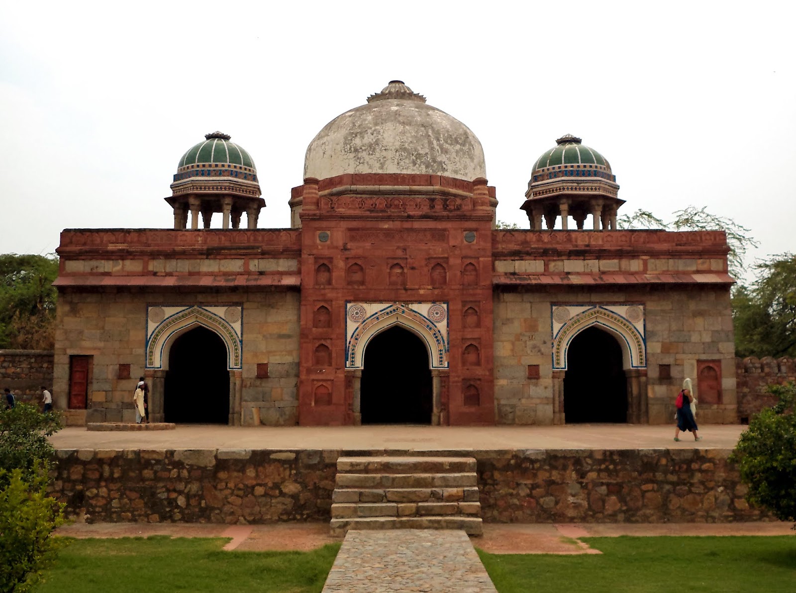 Isa Khan's Mosque