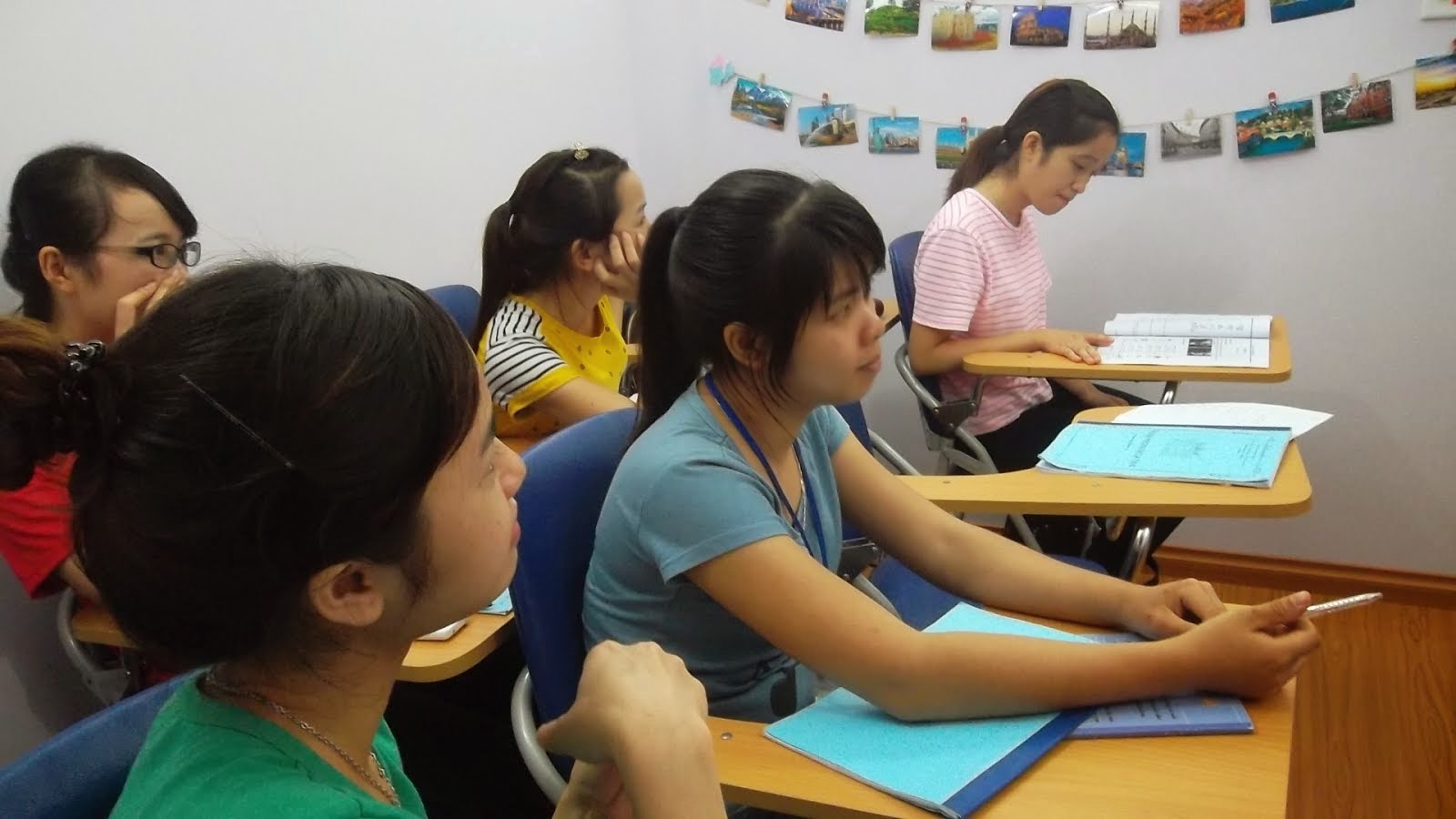 Học Tiếng Anh cùng Emma Le: Phân biệt CURE, TREAT, HEAL