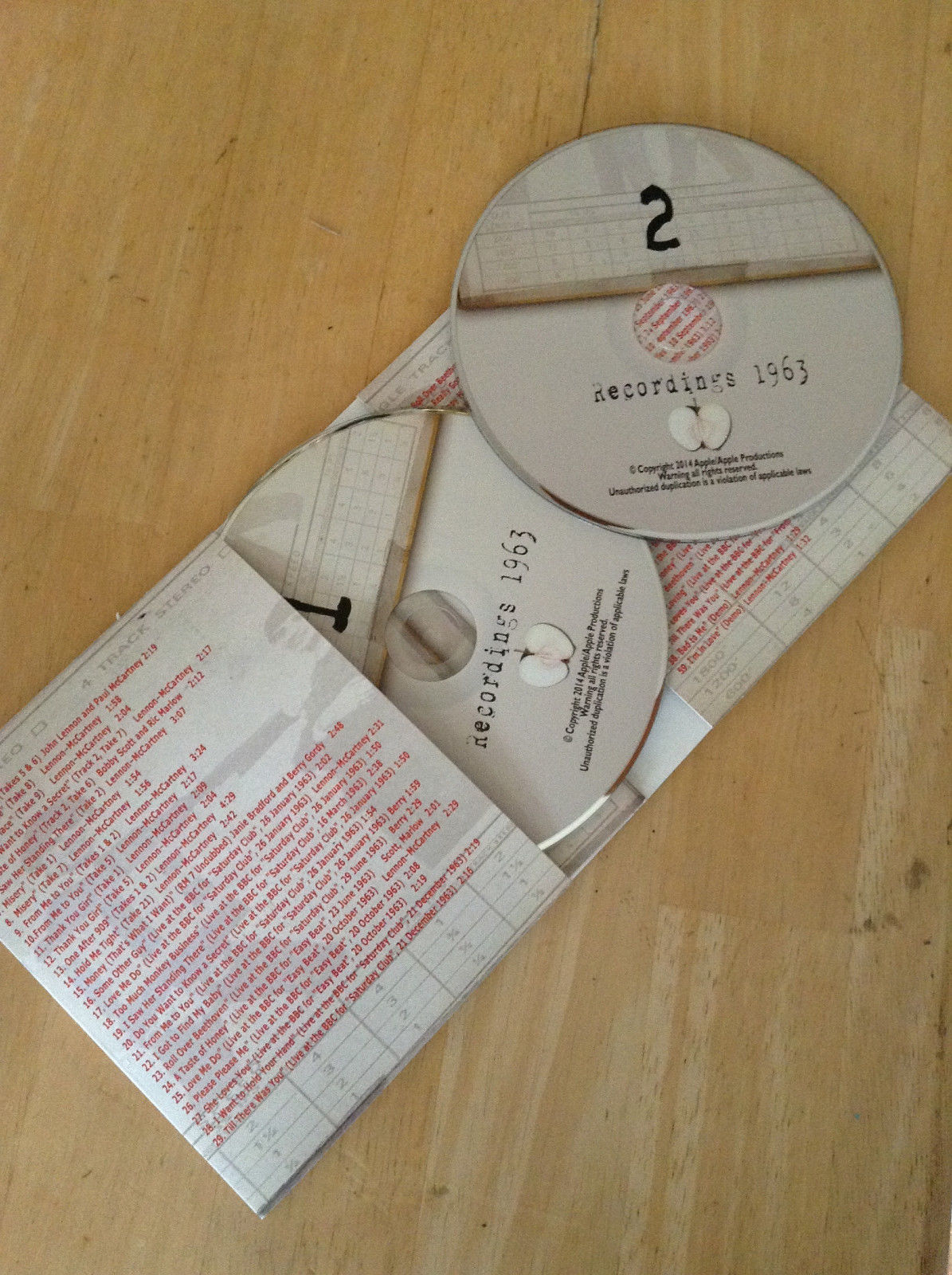 jfn Beatles Music & Memories: The Beatles Bootleg Recordings 1963