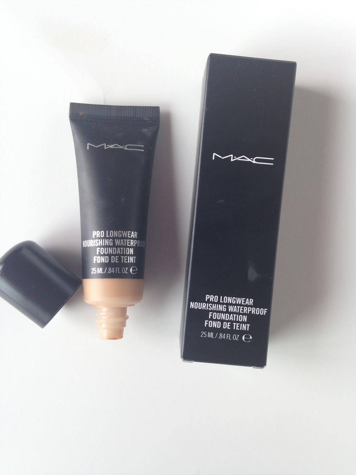 Makeup Check: MAC: Pro Longwear Nourishing Waterproof Foundation Review