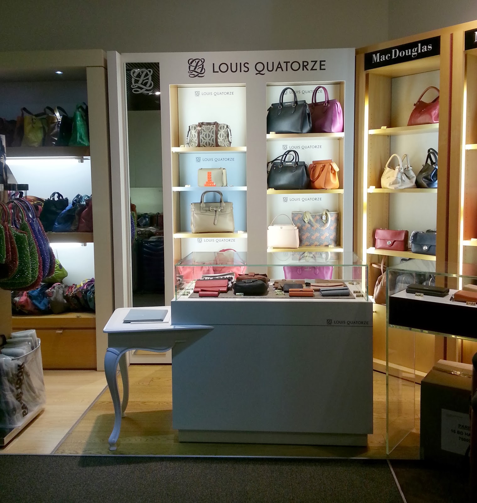 pbmdesignstudio: LOUIS QUATORZE - Paris Look