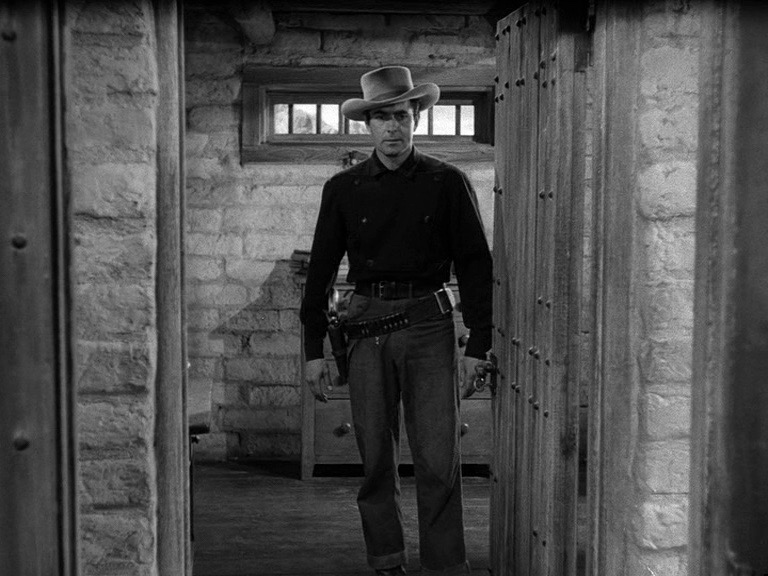 Classic Movie Ramblings: Rawhide (1951)
