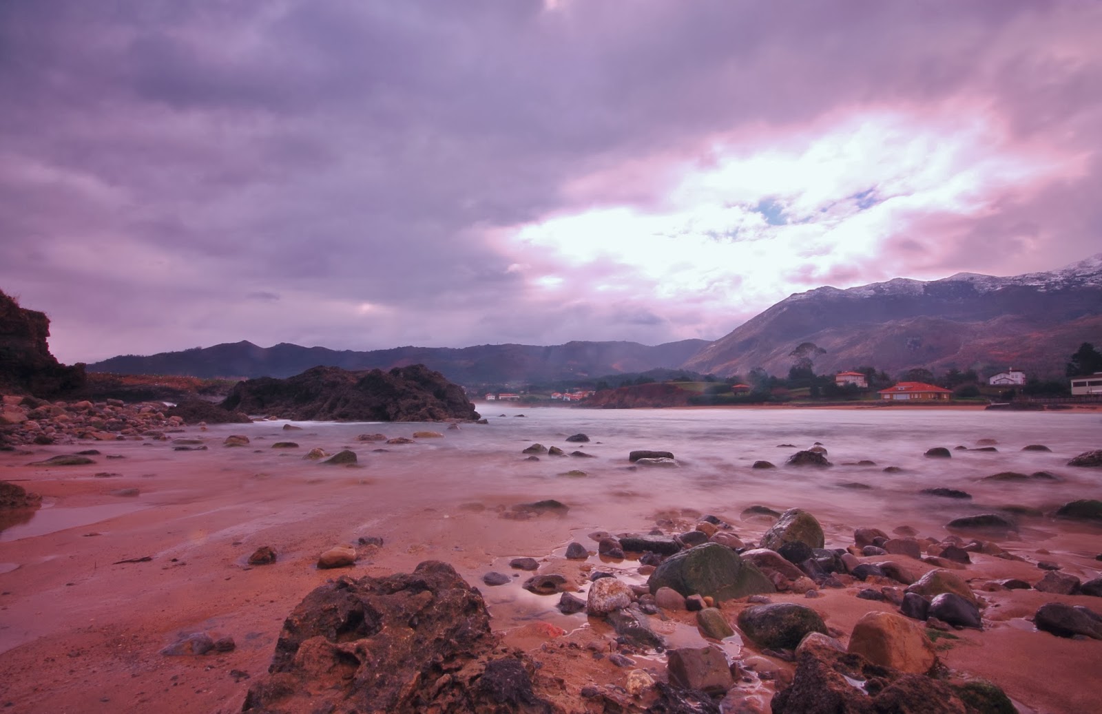 Comiendo asfalto: Playa de La Isla,Colunga,Asturias.26/2/2014 a las 11 ...
