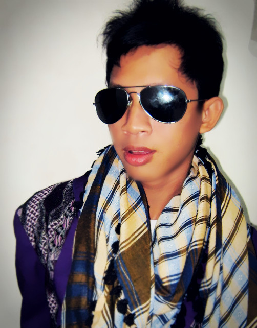 COWOK KEREN INDONESIA: BRONDONG INDONESIA (KALIMANTAN TENGAH)