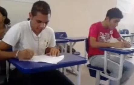 Sorria Benhê: Como colar na prova sem que ninguém perceba