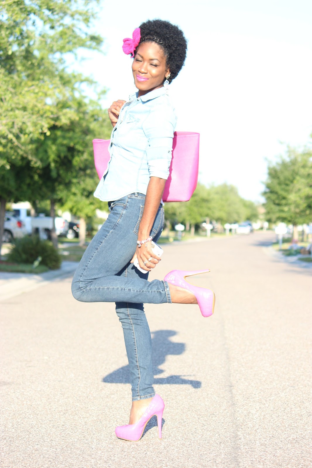 Fashion Friday: Denim and Hot pink - FASHIONTOLIVE + FASHIONABLEFOODIVA