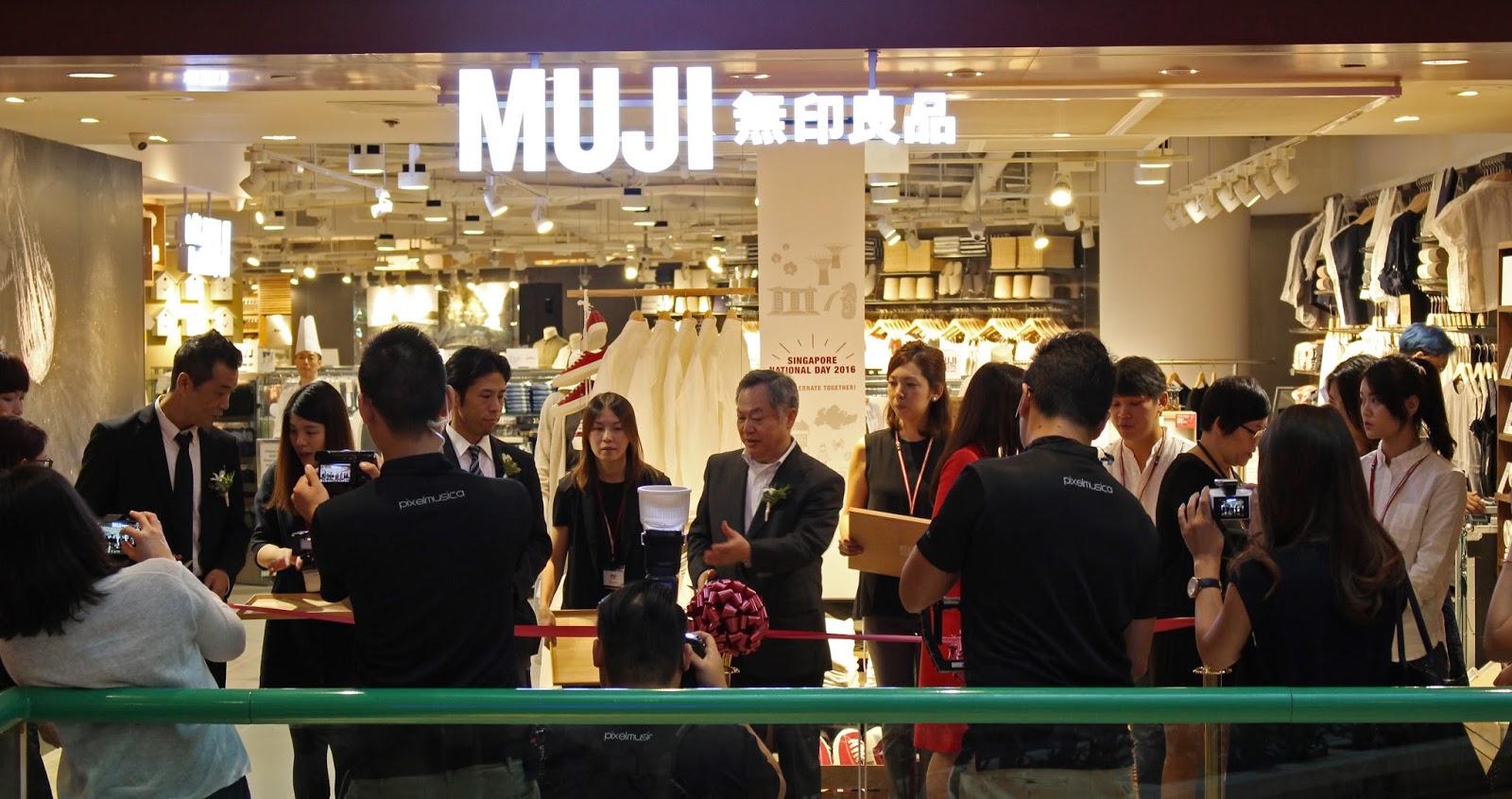 Raffles City | Cafe & Meal MUJI | theMOOSE | makan travel 画画 * a ...