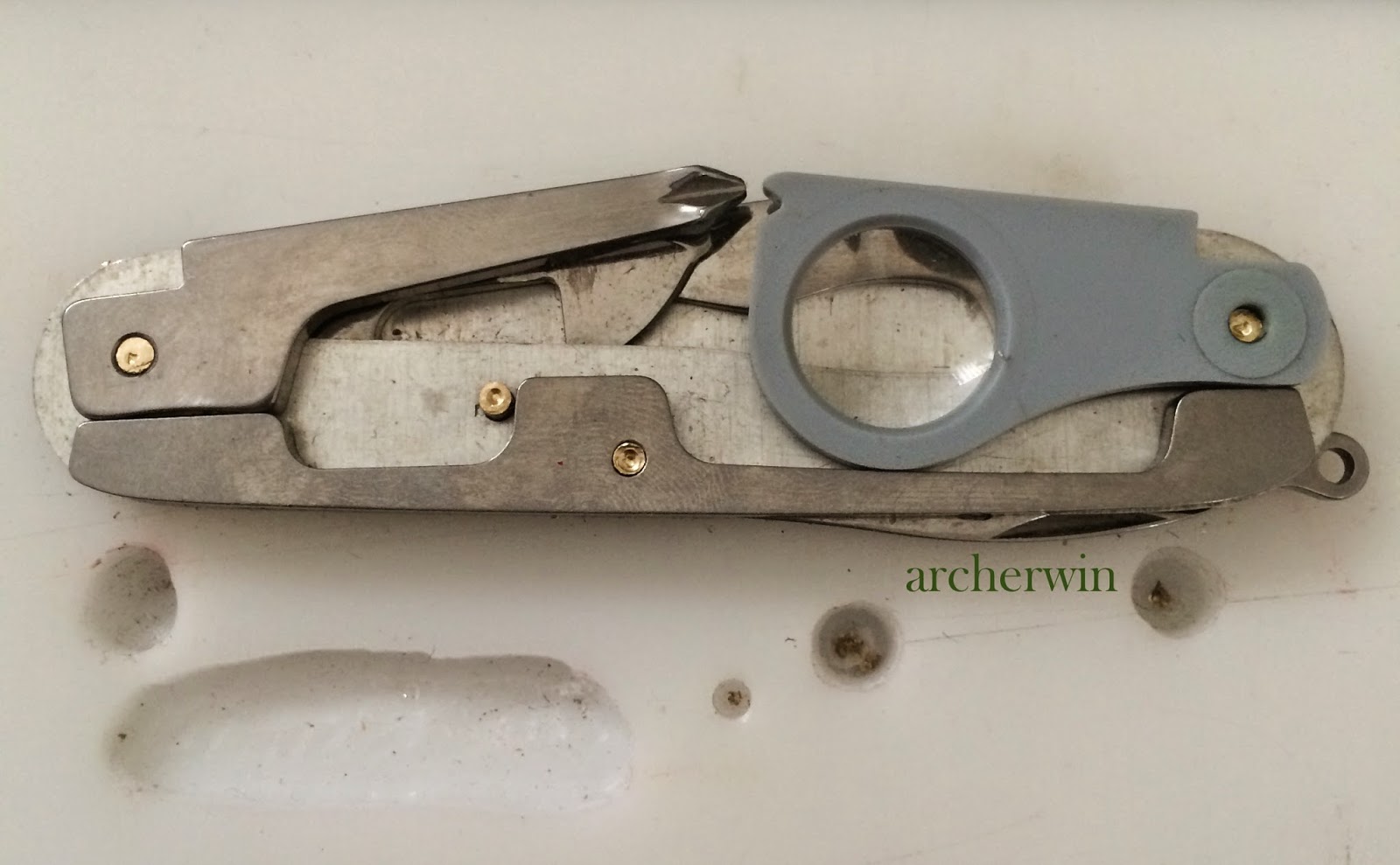 archerwin's Swiss Army Knives: SAK Deconstructed: Victorinox Explorer ...