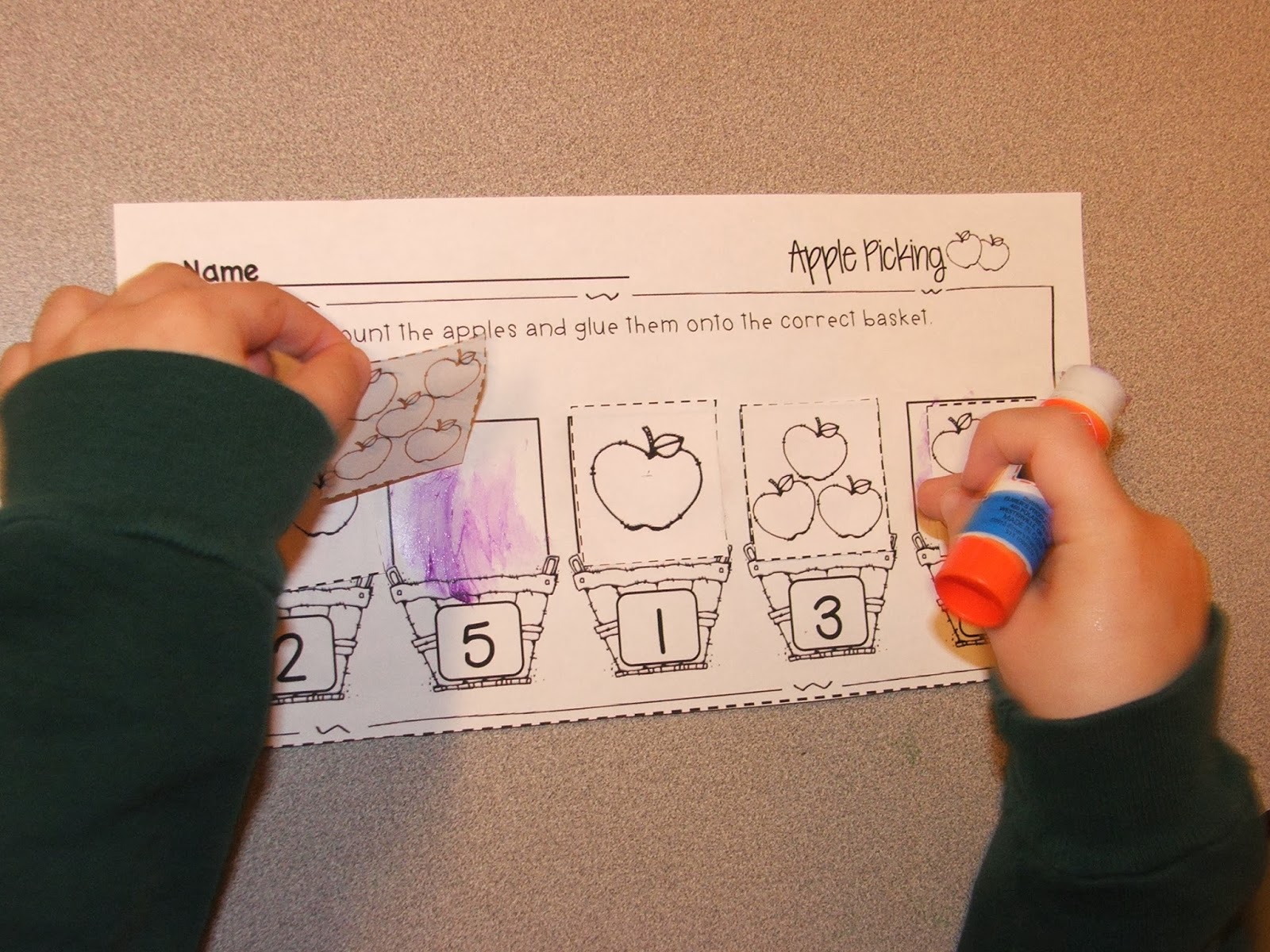 Highland Heritage Homeschool: Kindergarten Apple Mania Part 3