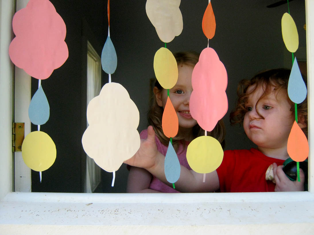 we wilsons: Kids' Crafternoon: Paper Curtains and Free Books!