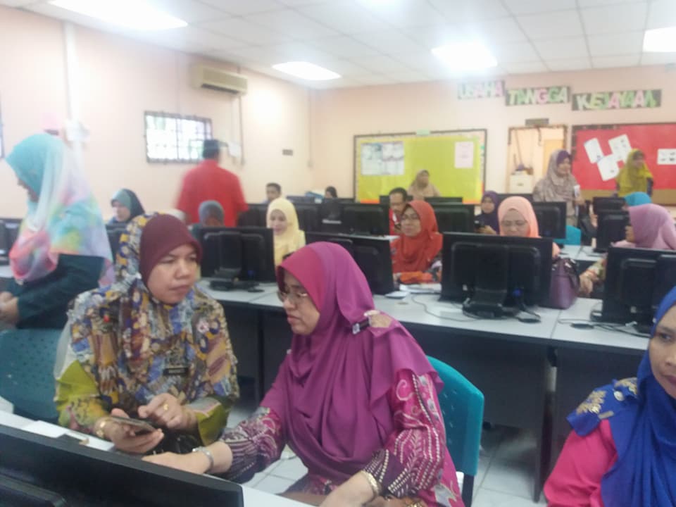 SMK DEWAN BETA | TAKLIMAT PENGGUNAAN VLE GURU DAN MURID OLEH UNICLIQ ...
