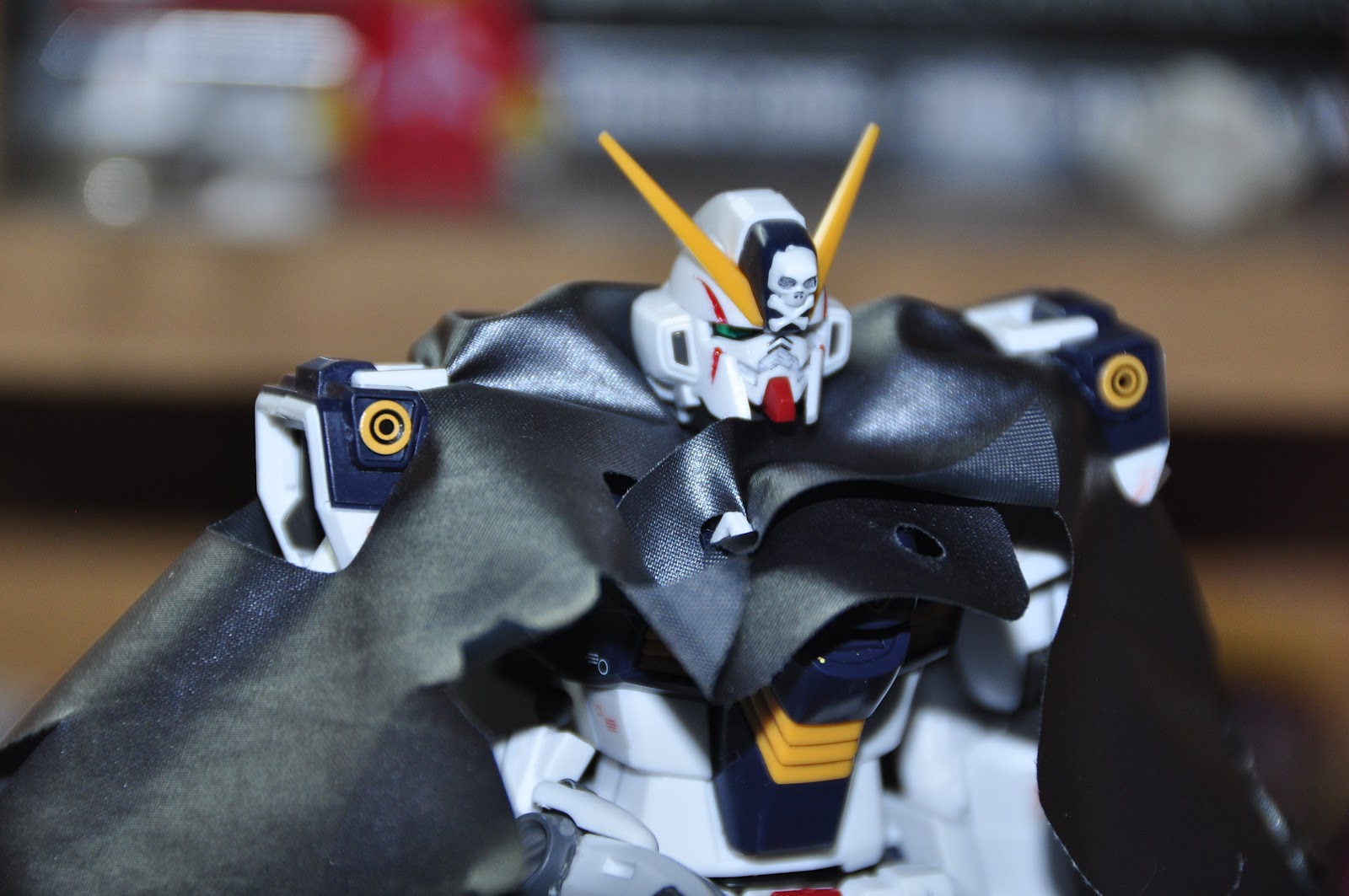 It's an Endless Waltz: Gundam Review: MG 1/100 Crossbone Gundam X1 Ver. Ka.