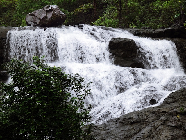 Treks around Thane and Mumbai: Chinchoti Waterfalls, Vasai